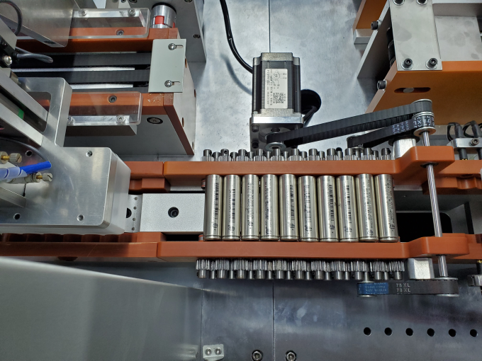 Automatic Lithium Ion Battery Pack Production Line 18650 / 21700 ...